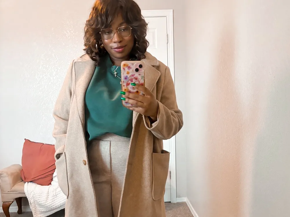 Comfortable & Cozy Winter Outfit Essentials - All Day Britney